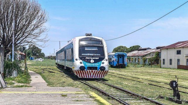 Tren que une Paraná y Colonia Avellaneda cumplió 10 años