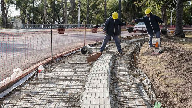 Plazas de Paraná: se hace larga la espera