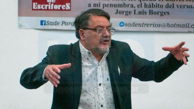 Víctor Acosta presentó La fascinante cultura Chaná en Paraná