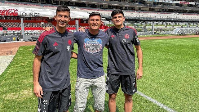 Mateo Franzotti en el campus del Bayer Munich