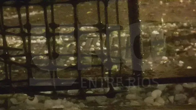 Un fuerte temporal de lluvia y granizo generó alarma en La Paz